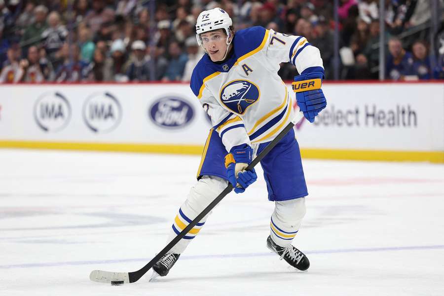 Buffalo Sabres top Boston Bruins New York Islanders defeat Colorado Avalanche Flashscore